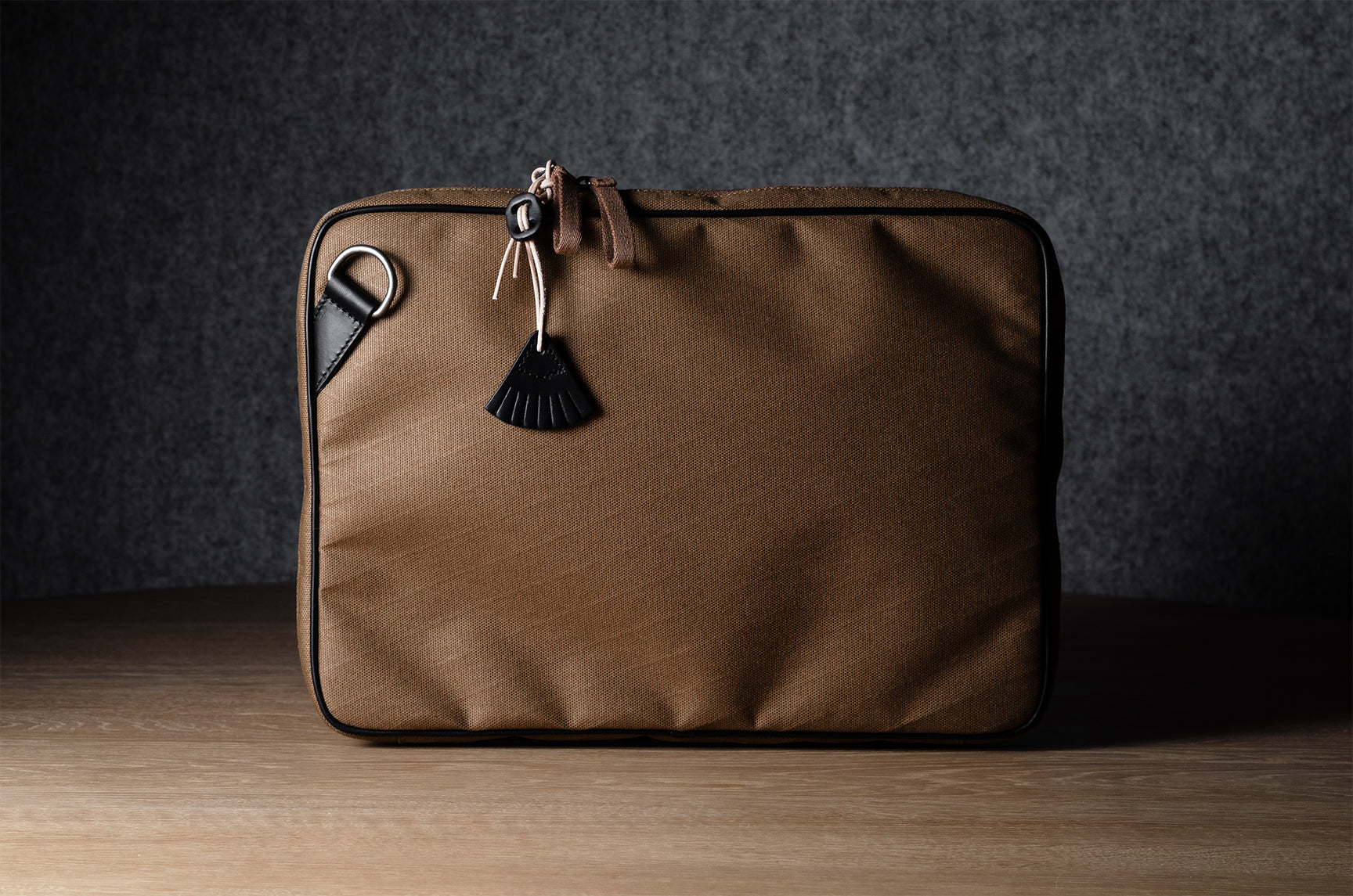 Proper Laptop Bag . Brownish – hardgraft